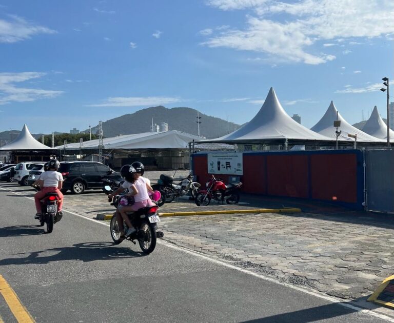 SBJ PROMOVE EXPOSIÇÃO DE CARROS ANTIGOS NO ANIVERSÁRIO DE NAVEGANTES ...